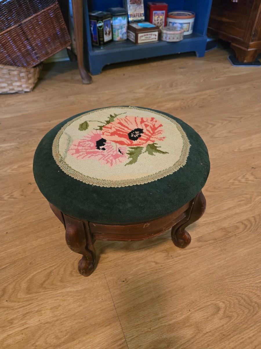 Cross stitched stool | EstateSales.org