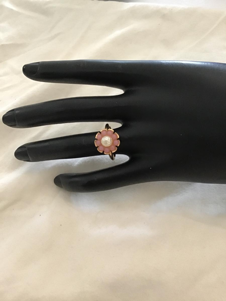 Vintage Avon adjustable Ring | EstateSales.org