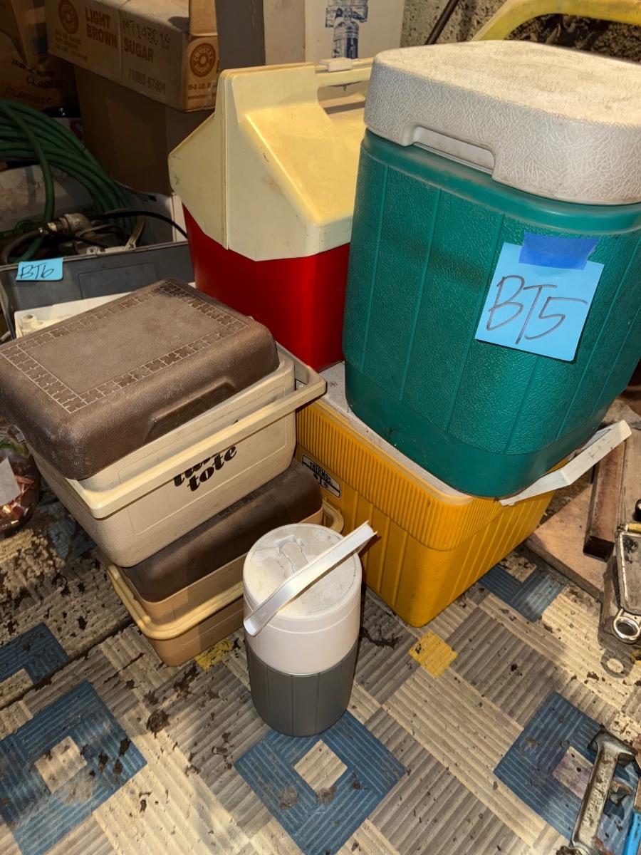 BT5-Cooler Lot | EstateSales.org