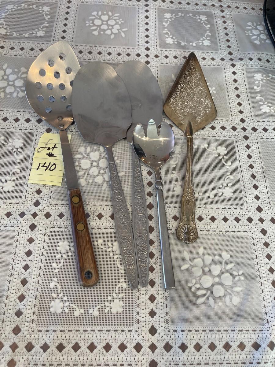 Serving Utensils | EstateSales.org