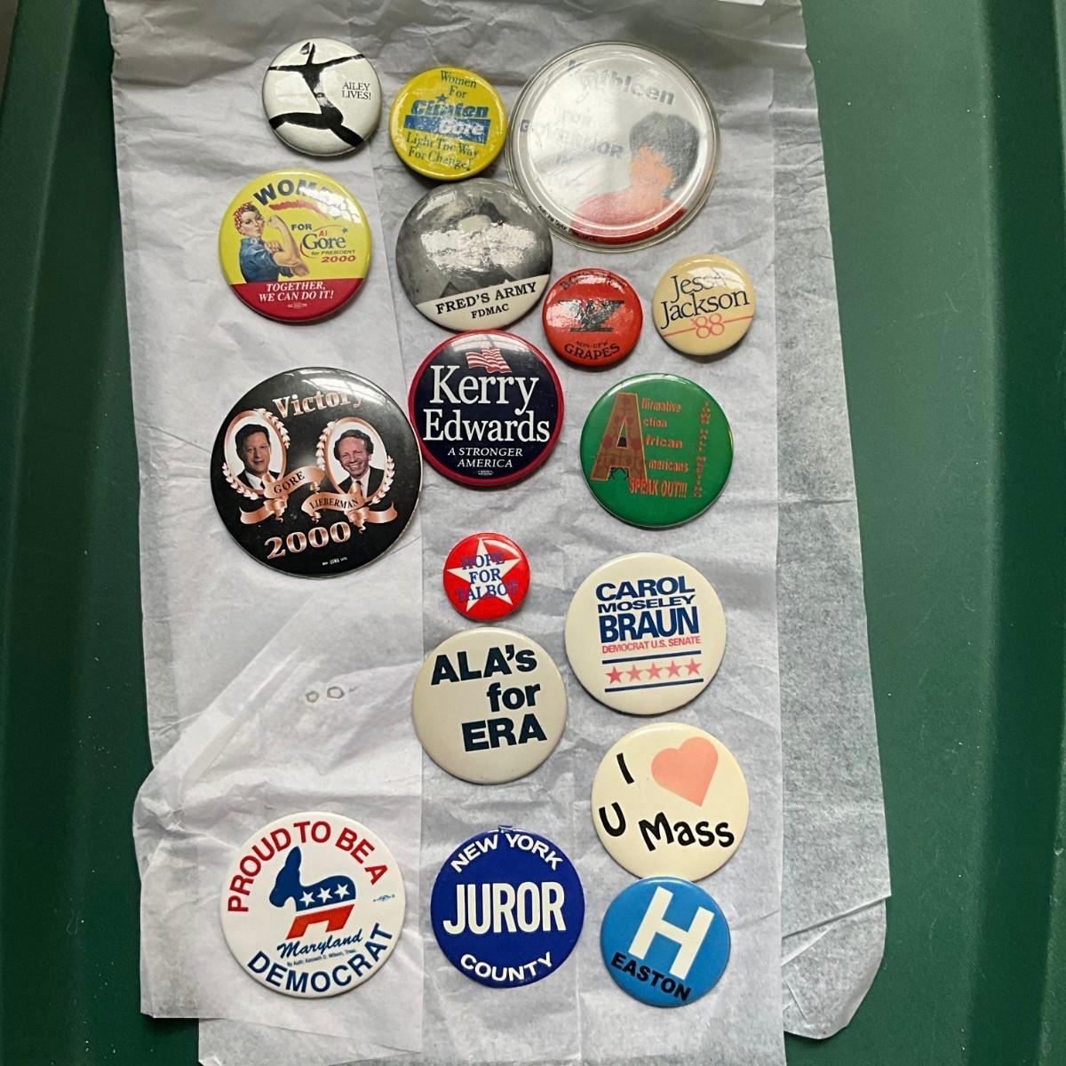 A1025 Lot Of Assorted Pin Badges | EstateSales.org