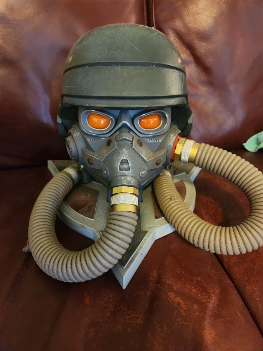 Killzone Helmet | EstateSales.org