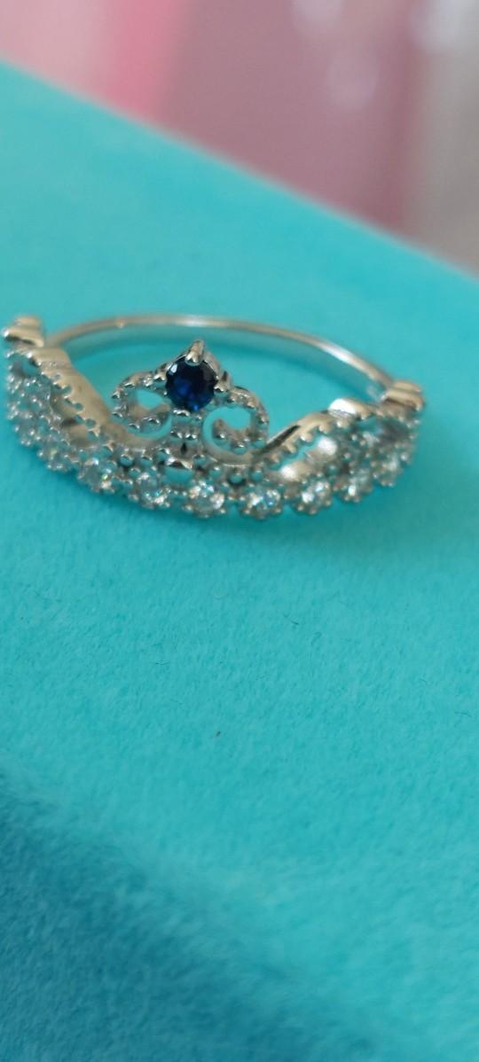 Lab created sapphire Ring | EstateSales.org