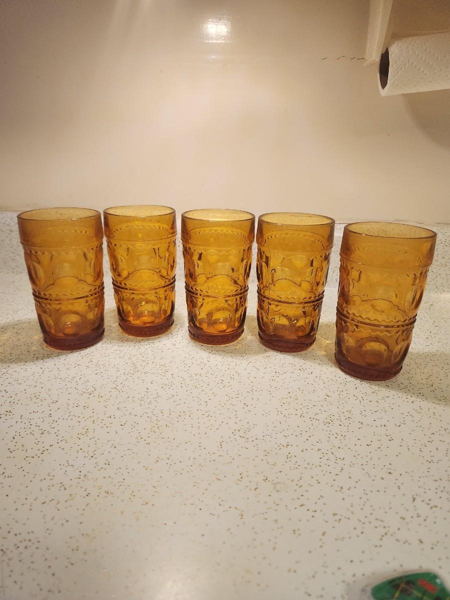 Amber cups | EstateSales.org