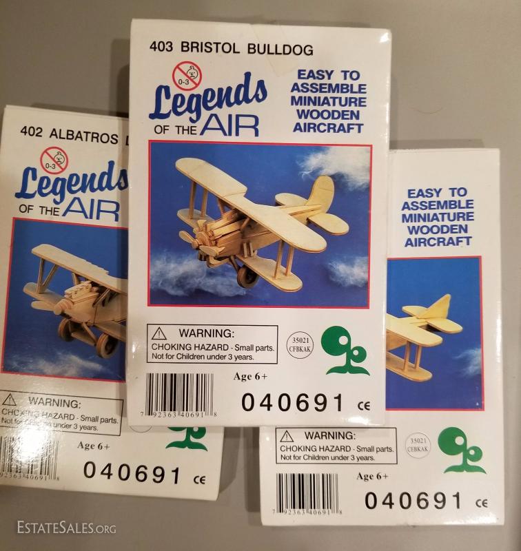 Wooden Aircraft Assembly Kit - 3 pcs | EstateSales.org