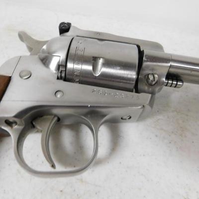Ruger .22 LR Cal. Hand Gun | EstateSales.org