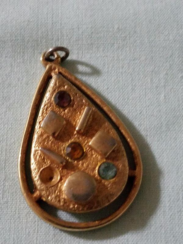 Vintage Middle- Eastern style Necklace charm | EstateSales.org