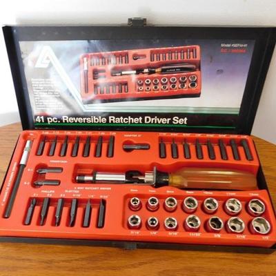 41 Pc. Reversible Ratchet Driver Set | EstateSales.org