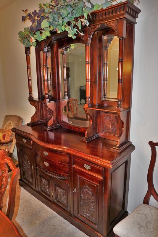 LATE VICTORIAN BUFFET | EstateSales.org
