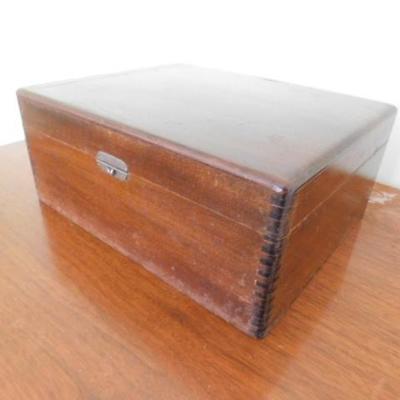 Vintage Novampul Unit Anesthesia Hypodermic Needle Box | EstateSales.org