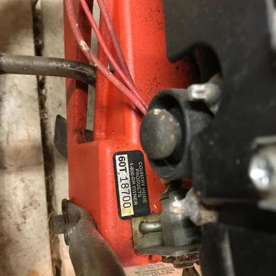 Lot 198 - Tecumseh Vector XL/C Push String Trimmer | EstateSales.org