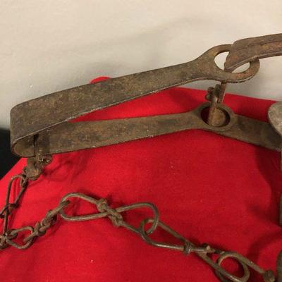 Victor vintage leg hold trap | EstateSales.org