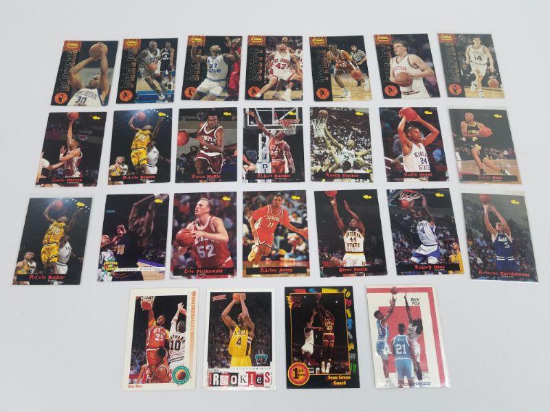 25 Rookie/College Basketball Cards | EstateSales.org