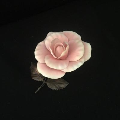 Lot 17 - Boehm Roses | EstateSales.org
