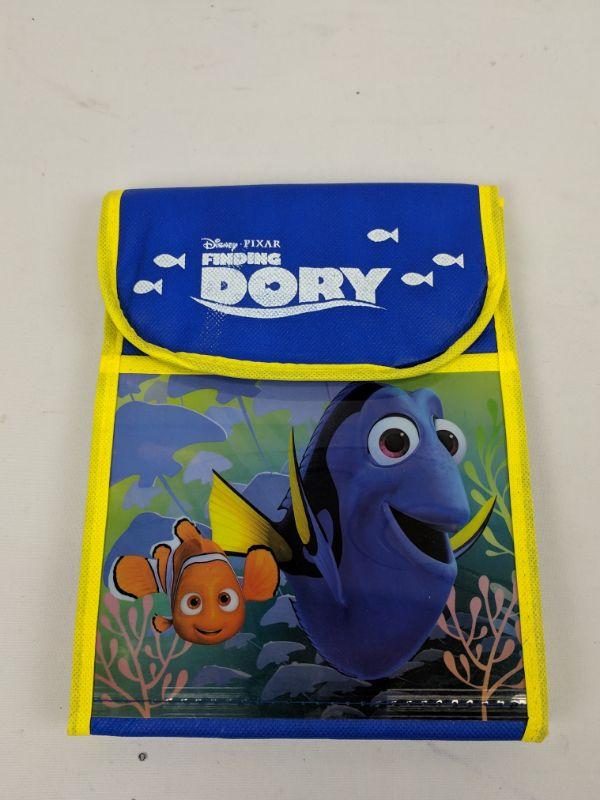 Disney Finding Nemo Dory Lunch Box - New | EstateSales.org