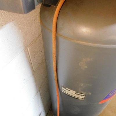 DeVilbiss Charge Air Pro 5HP 60 Gallon Electric Vertical Air Compressor ...