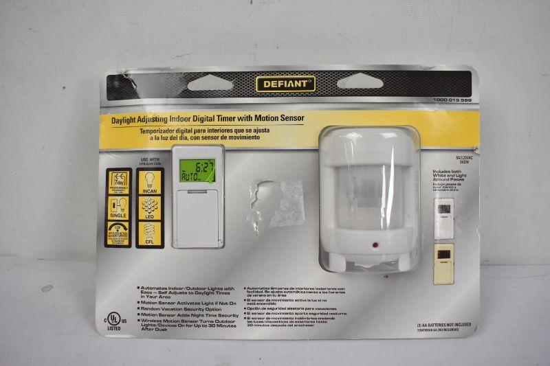 Defiant Daylight Adjusting Indoor Digital Timer W/ Motion Sensor - New ...