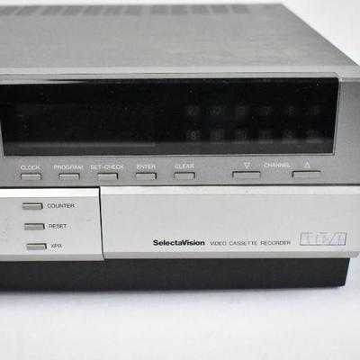 RCA SelectaVision VKT326 VHS VCR | EstateSales.org