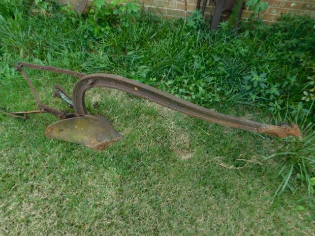 Single Blade Turn Plow | EstateSales.org