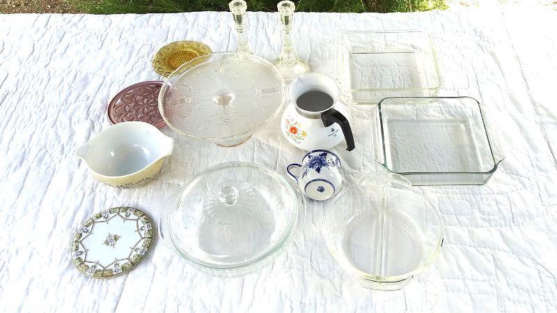 129 - Corning and Pyrex Kitchen ware | EstateSales.org