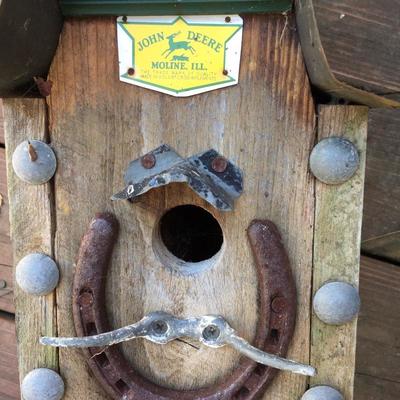 Lot 92 - 7 Birdhouses incl signed Keith Emory | EstateSales.org