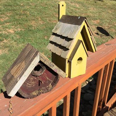 Lot 92 - 7 Birdhouses incl signed Keith Emory | EstateSales.org