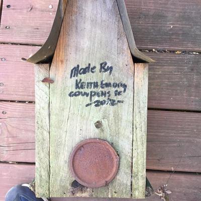 Lot 92 - 7 Birdhouses incl signed Keith Emory | EstateSales.org