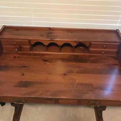 Lot 140 - Sprague Carleton Writing Desk | EstateSales.org