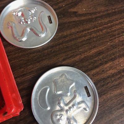 Lot # 99 Incredible Edibles Machine | EstateSales.org