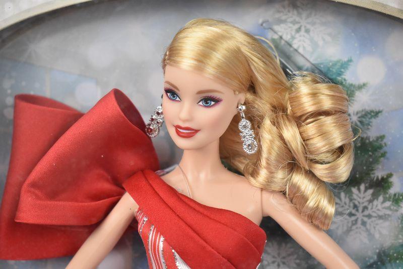 Barbie 2019 Holiday Doll Blonde Curls With Red And White Gown Box