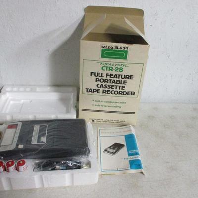 Lot 73 - Realistic CTR-28 Full Feature Portable Cassette Tape Recorder ...
