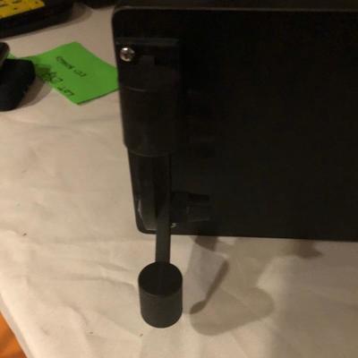 Lot 273 - Cambridge Soundworks CenterStage Speaker | EstateSales.org
