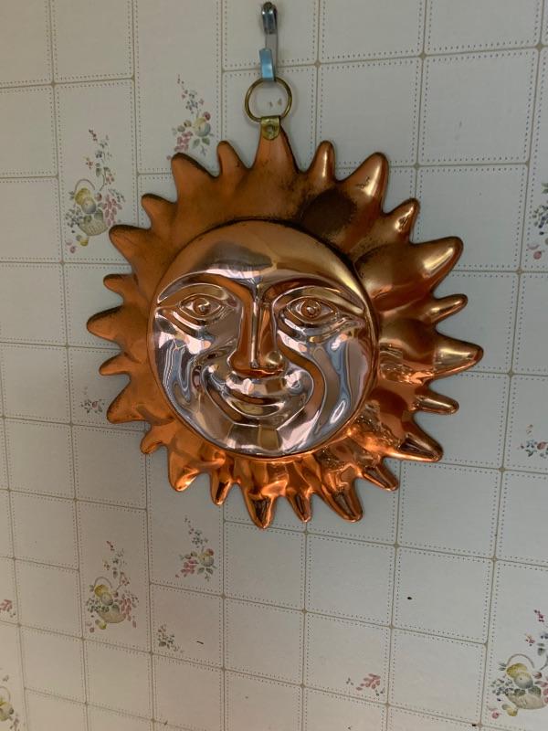 Tin sun | EstateSales.org