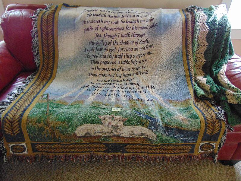 22 Throw | EstateSales.org