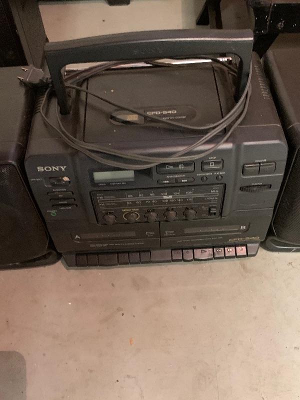 Sony Boom Box #2 | EstateSales.org