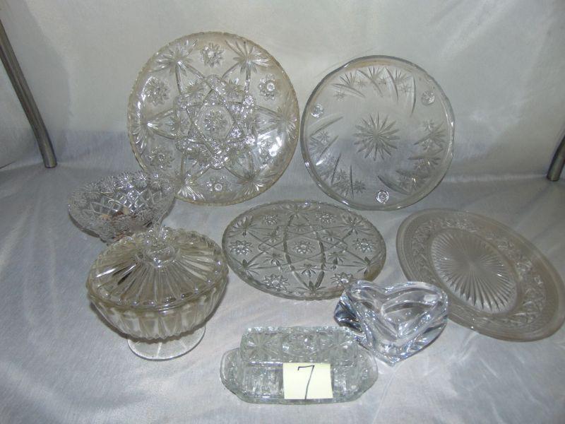 7 Miscellaneous glassware | EstateSales.org