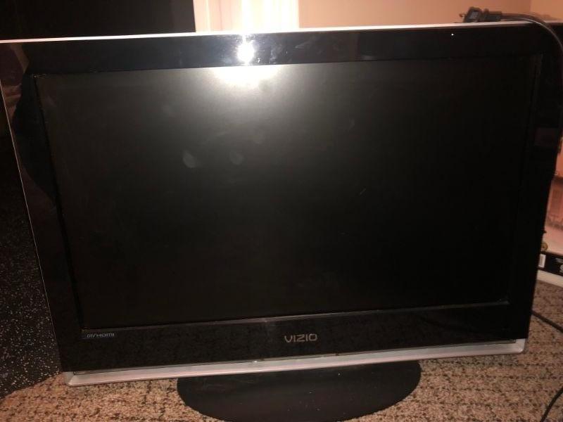 Vizio 26" LCD TV | EstateSales.org