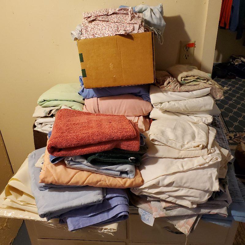 TONS of fabric and misc linens | EstateSales.org