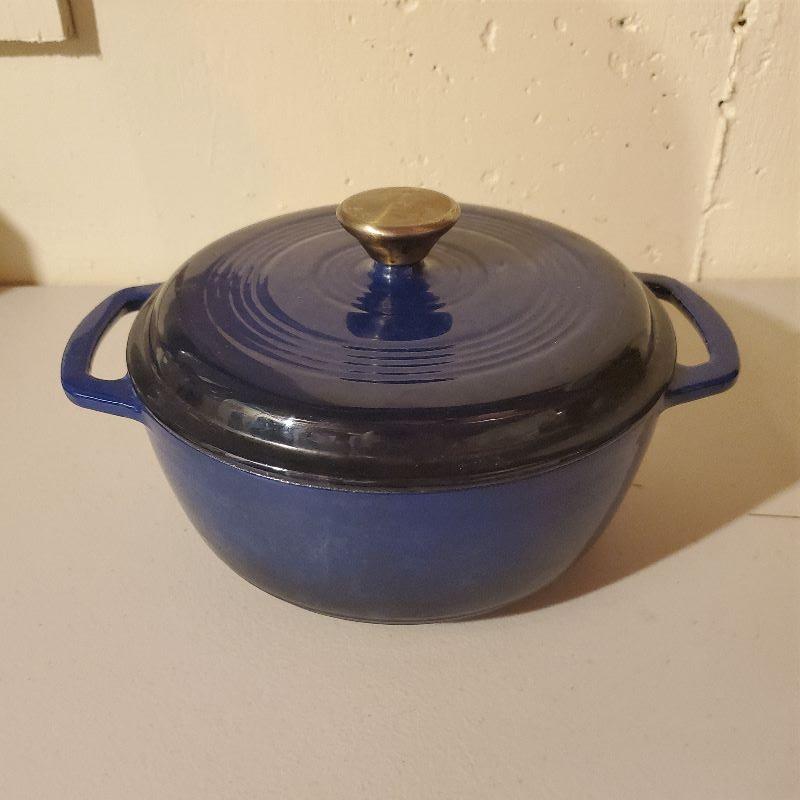 Cast iron blue pot | EstateSales.org