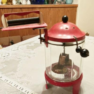 LOT 142 WOLVERINE TOY WASHING MACHINE | EstateSales.org