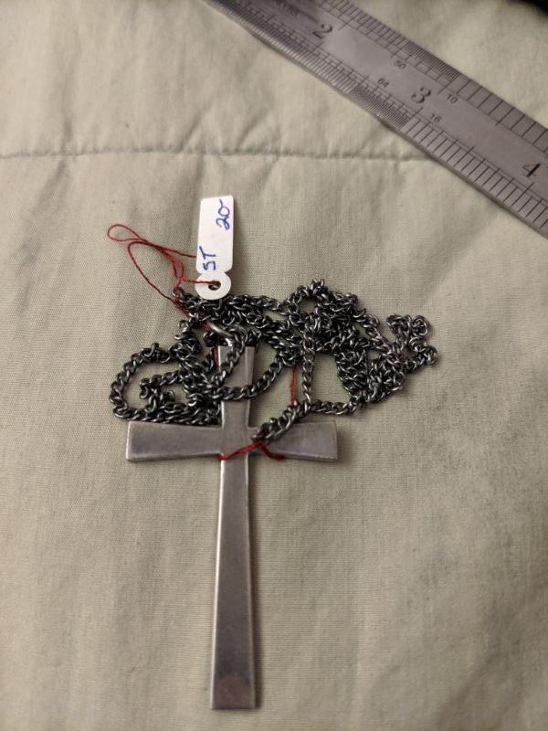 Sterling silver cross long chain | EstateSales.org