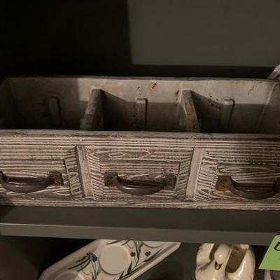 Lot 443 | EstateSales.org