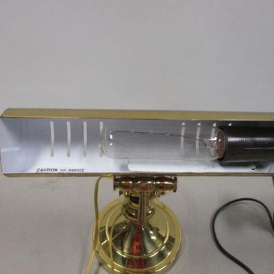 Lot 73 - Desk Lamps & Wall Lamp | EstateSales.org