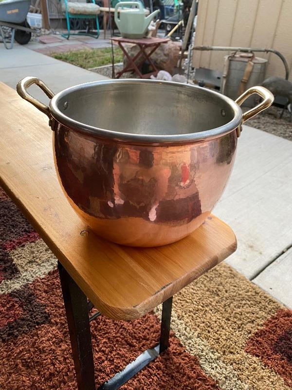 Ruffoni Historia Round Copper Stock Pot 8 qt | EstateSales.org
