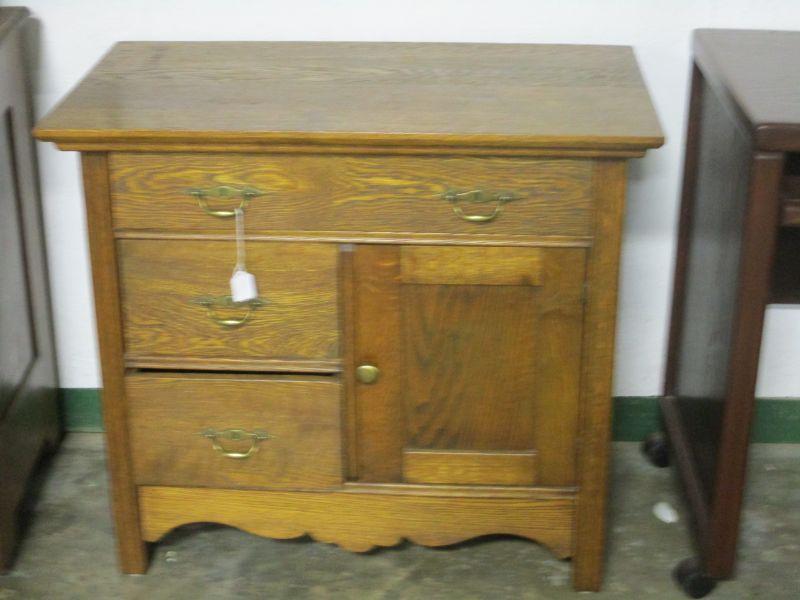 Lot 35 - Antique Solid Oak Commode Stand | EstateSales.org