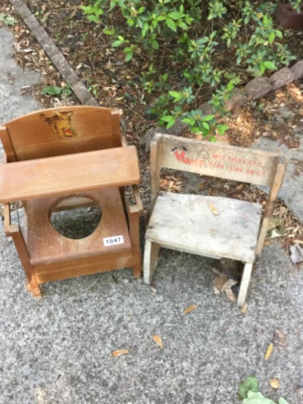 Vintage potty and stool lot 1847 | EstateSales.org