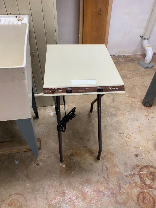 Vintage Projector Table | EstateSales.org