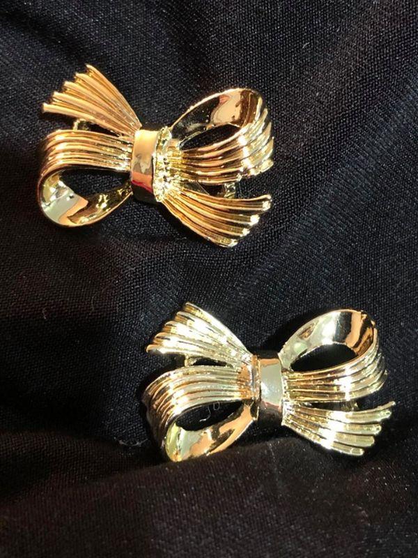 Gold Tone Ribbon Pins | EstateSales.org