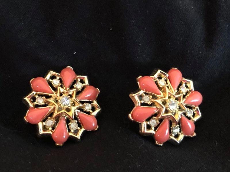 Tifari Gold Tone Faux Coral and Rhinestone Clip ons | EstateSales.org
