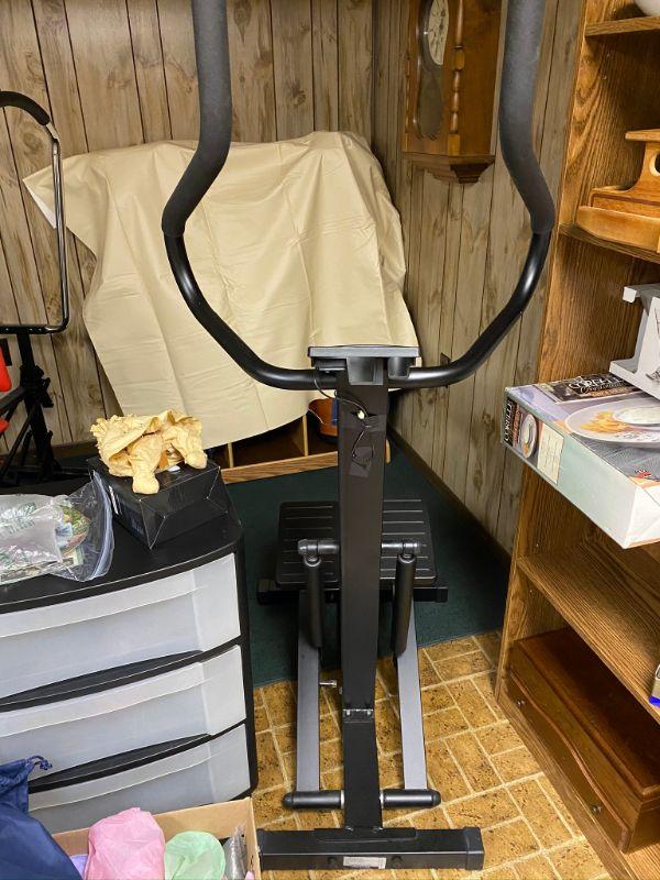 Vintage elliptical | EstateSales.org